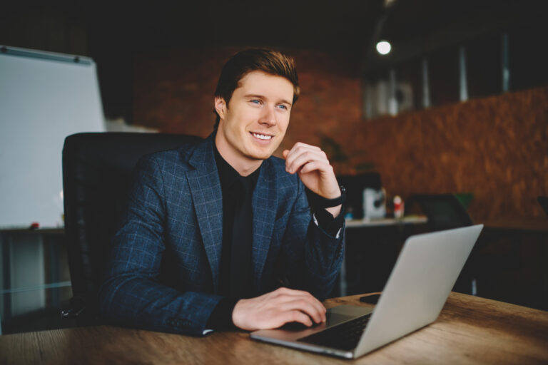 What Defines a Successful Leader: The Five Characteristics You Need ...